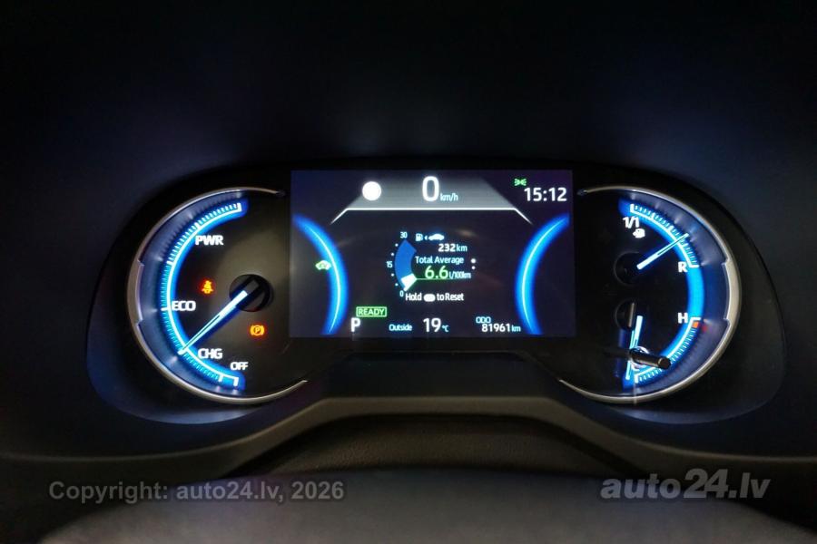 Белый Тойота РАВ 4 2021 в Тарту, объемом двигателя 2.50 л и пробегом 82 тыс. км за 29490 €, фото 14 на AUTOMOTO.COM.LV