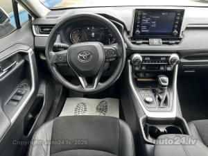 Balts Toyota RAV4 2021 Tallina, ar dzinēja tilpumu 2.00 L un nobraukumu 150 tūkst. km par 24990 €, foto 14 vietnē AUTOMOTO.COM.LV