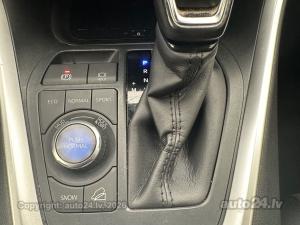 Balts Toyota RAV4 2021 Tallina, ar dzinēja tilpumu 2.00 L un nobraukumu 150 tūkst. km par 24990 €, foto 16 vietnē AUTOMOTO.COM.LV