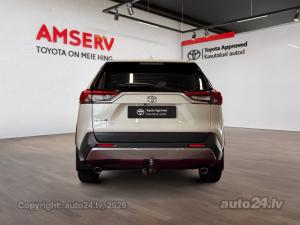 Balts Toyota RAV4 2021 Tartu, ar dzinēja tilpumu 2.00 L un nobraukumu 77 tūkst. km par 22990 €, foto 5 vietnē AUTOMOTO.COM.LV
