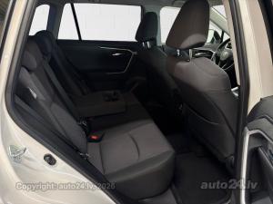 Balts Toyota RAV4 2021 Tartu, ar dzinēja tilpumu 2.00 L un nobraukumu 77 tūkst. km par 22990 €, foto 8 vietnē AUTOMOTO.COM.LV