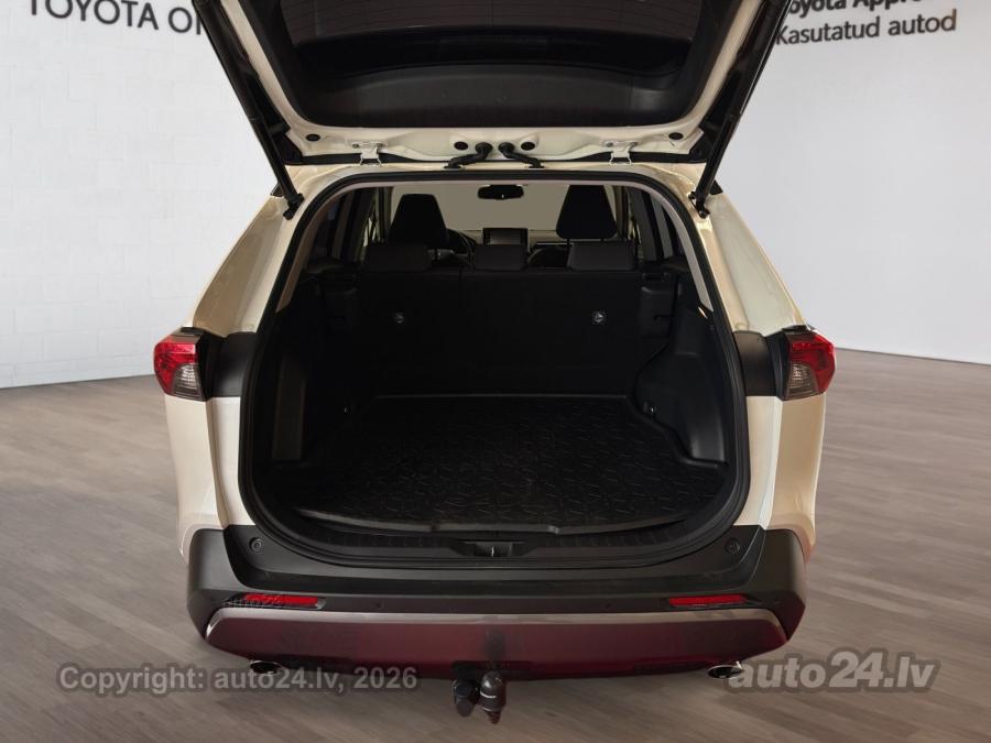 Balts Toyota RAV4 2021 Tartu, ar dzinēja tilpumu 2.00 L un nobraukumu 77 tūkst. km par 22990 €, foto 11 vietnē AUTOMOTO.COM.LV