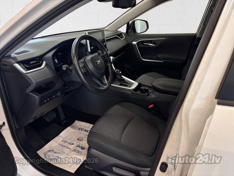 Balts Toyota RAV4 2021 Tartu, ar dzinēja tilpumu 2.00 L un nobraukumu 77 tūkst. km par 22990 €, foto 12 vietnē AUTOMOTO.COM.LV