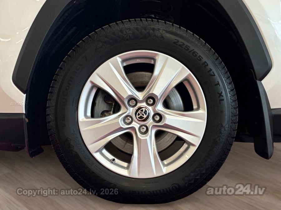 Balts Toyota RAV4 2021 Tartu, ar dzinēja tilpumu 2.00 L un nobraukumu 77 tūkst. km par 22990 €, foto 16 vietnē AUTOMOTO.COM.LV