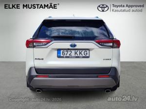 White Toyota RAV4 2021 in Tallinn, with an engine capacity of 2.49 L and mileage of 51 thousand km for 29995 €, photo 5 on AUTOMOTO.COM.LV