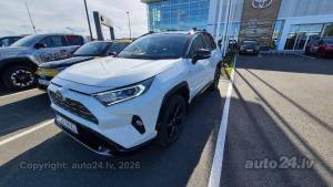 Белый Тойота РАВ 4 2021 в Таллин, объемом двигателя 2.49 л и пробегом 101 тыс. км за 30495 €, фото 4 на AUTOMOTO.COM.LV