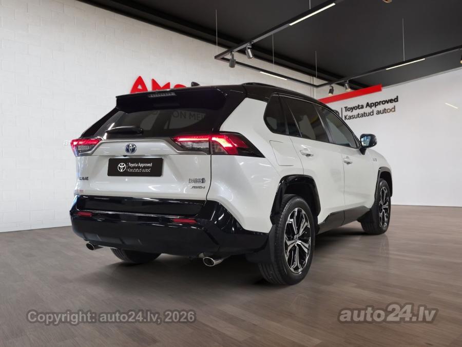 Balts Toyota RAV4 2021 Tallina, ar dzinēja tilpumu 2.50 L un nobraukumu 82 tūkst. km par 38990 €, foto 3 vietnē AUTOMOTO.COM.LV