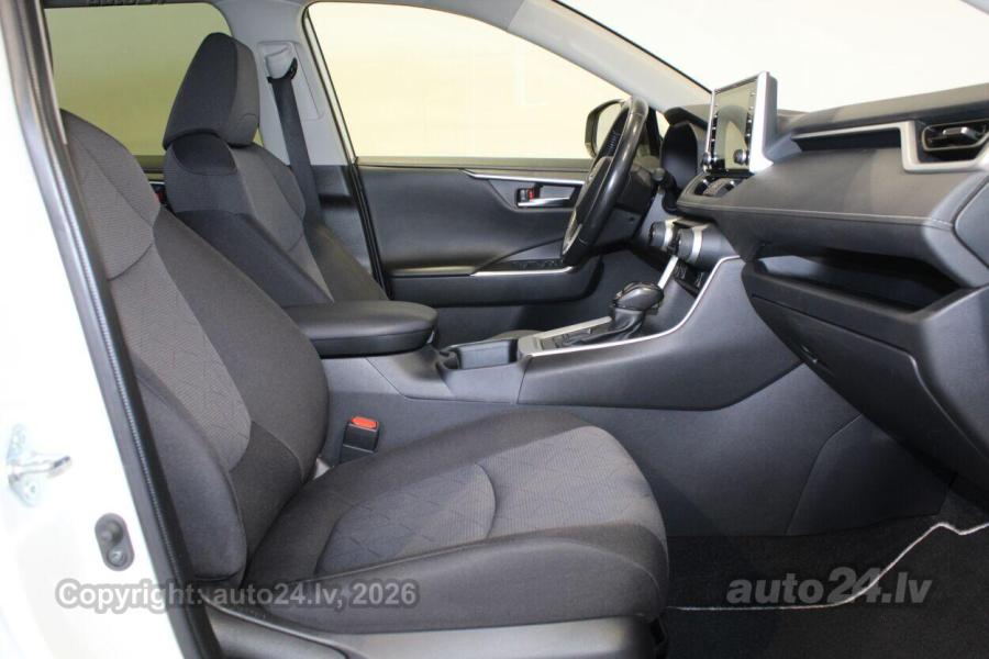 Balts Toyota RAV4 2022 Tartu, ar dzinēja tilpumu 2.50 L un nobraukumu 147 tūkst. km par 23790 €, foto 11 vietnē AUTOMOTO.COM.LV