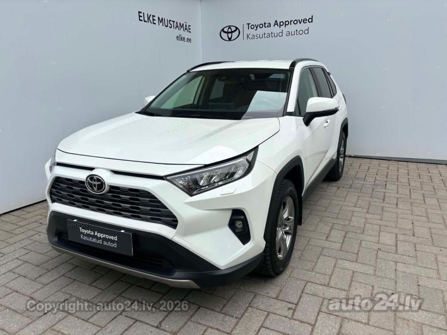 Balts Toyota RAV4 2022 Tallina, ar dzinēja tilpumu 1.99 L un nobraukumu 33 tūkst. km par 27995 €, foto 1 vietnē AUTOMOTO.COM.LV