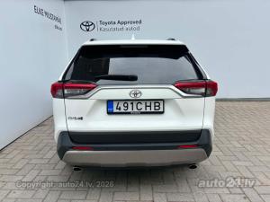 Balts Toyota RAV4 2022 Tallina, ar dzinēja tilpumu 1.99 L un nobraukumu 33 tūkst. km par 27995 €, foto 5 vietnē AUTOMOTO.COM.LV