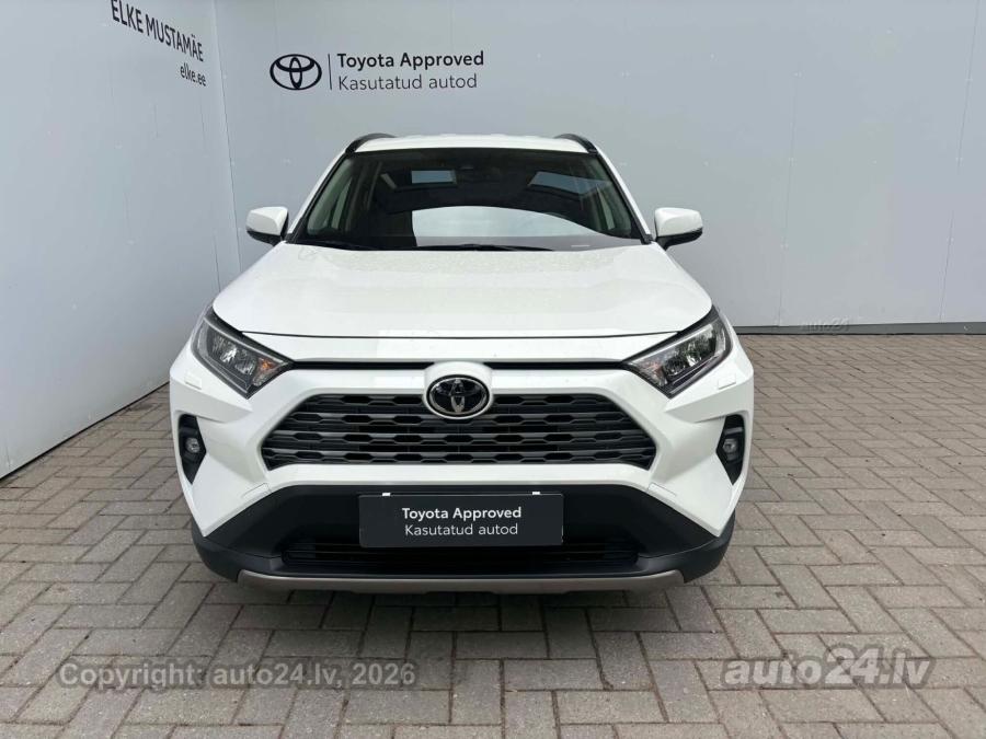 Balts Toyota RAV4 2022 Tallina, ar dzinēja tilpumu 1.99 L un nobraukumu 33 tūkst. km par 27995 €, foto 6 vietnē AUTOMOTO.COM.LV