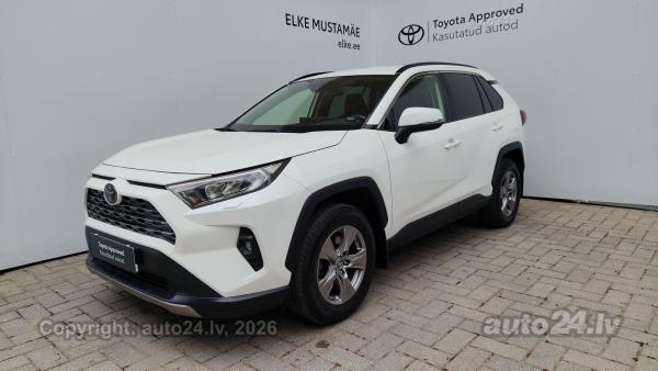 Balts Toyota RAV4 2022 Tallina, ar dzinēja tilpumu 1.99 L un nobraukumu 52 tūkst. km par 27900 €, foto 1 vietnē AUTOMOTO.COM.LV