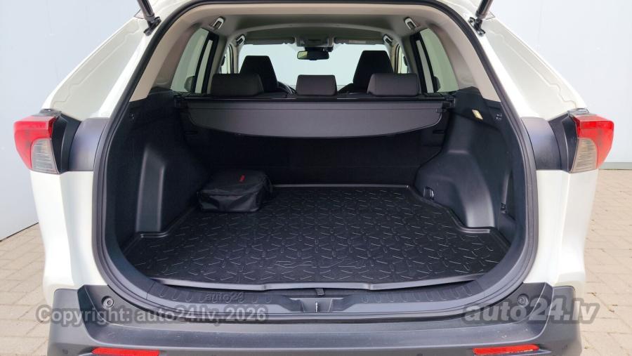 Balts Toyota RAV4 2022 Tallina, ar dzinēja tilpumu 1.99 L un nobraukumu 52 tūkst. km par 27900 €, foto 11 vietnē AUTOMOTO.COM.LV