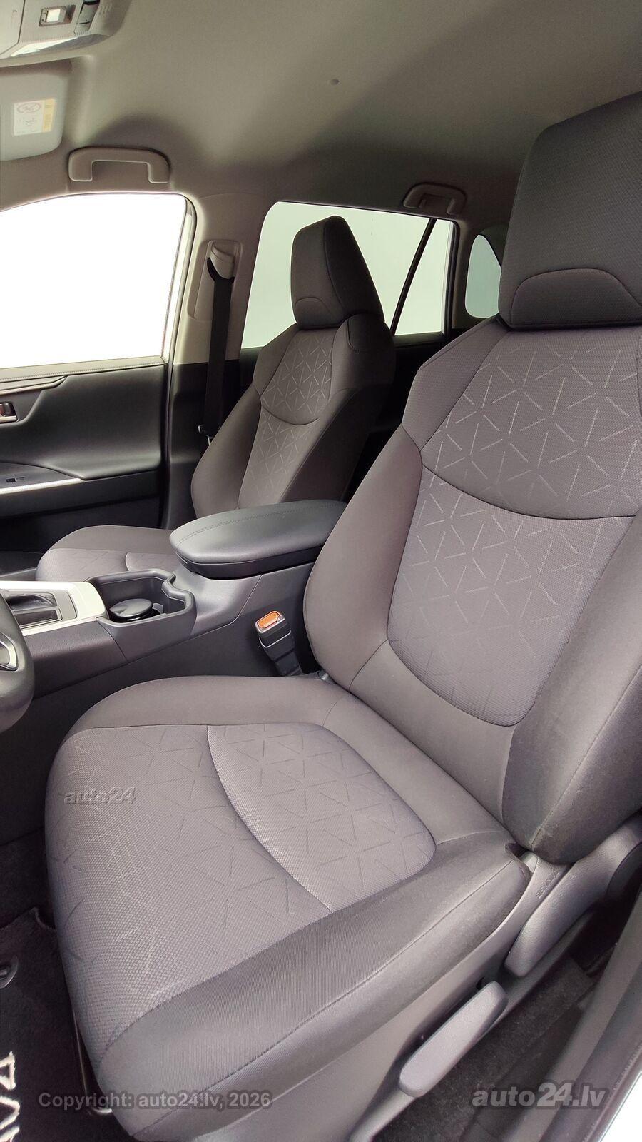 Balts Toyota RAV4 2022 Tallina, ar dzinēja tilpumu 1.99 L un nobraukumu 52 tūkst. km par 27900 €, foto 12 vietnē AUTOMOTO.COM.LV