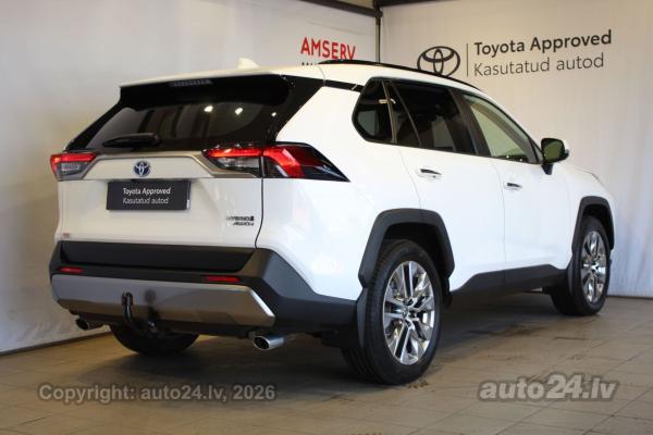 Balts Toyota RAV4 2022 Tallina, ar dzinēja tilpumu 2.50 L un nobraukumu 79 tūkst. km par 35990 €, foto 2 vietnē AUTOMOTO.COM.LV