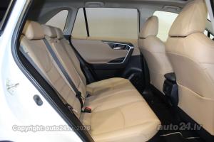 Balts Toyota RAV4 2022 Tallina, ar dzinēja tilpumu 2.50 L un nobraukumu 79 tūkst. km par 35990 €, foto 8 vietnē AUTOMOTO.COM.LV