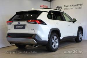 Balts Toyota RAV4 2022 Tallina, ar dzinēja tilpumu 2.50 L un nobraukumu 147 tūkst. km par 23790 €, foto 3 vietnē AUTOMOTO.COM.LV