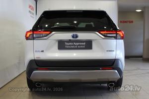 Balts Toyota RAV4 2022 Tallina, ar dzinēja tilpumu 2.50 L un nobraukumu 147 tūkst. km par 23790 €, foto 4 vietnē AUTOMOTO.COM.LV