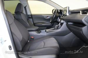 Balts Toyota RAV4 2022 Tallina, ar dzinēja tilpumu 2.50 L un nobraukumu 147 tūkst. km par 23790 €, foto 12 vietnē AUTOMOTO.COM.LV