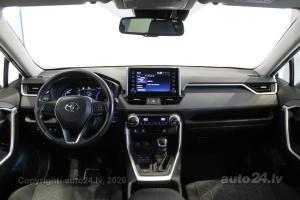 Balts Toyota RAV4 2022 Tallina, ar dzinēja tilpumu 2.50 L un nobraukumu 147 tūkst. km par 23790 €, foto 14 vietnē AUTOMOTO.COM.LV