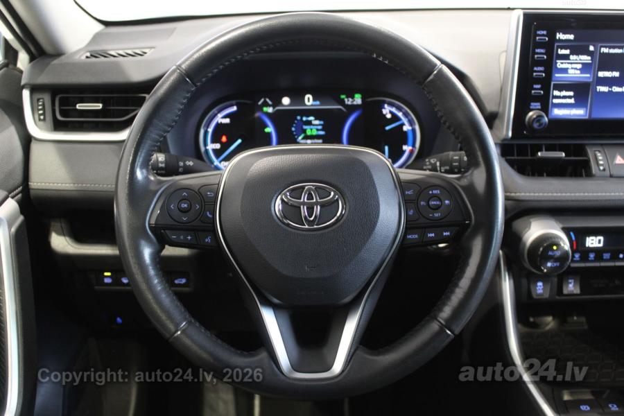 Balts Toyota RAV4 2022 Tallina, ar dzinēja tilpumu 2.50 L un nobraukumu 147 tūkst. km par 23790 €, foto 16 vietnē AUTOMOTO.COM.LV