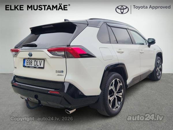 Balts Toyota RAV4 2022 Tallina, ar dzinēja tilpumu 2.49 L un nobraukumu 94 tūkst. km par 41995 €, foto 2 vietnē AUTOMOTO.COM.LV