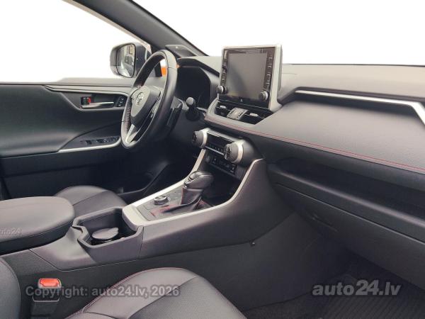 Balts Toyota RAV4 2022 Tallina, ar dzinēja tilpumu 2.49 L un nobraukumu 94 tūkst. km par 41995 €, foto 6 vietnē AUTOMOTO.COM.LV