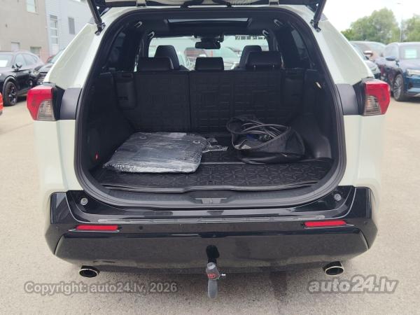 Balts Toyota RAV4 2022 Tallina, ar dzinēja tilpumu 2.49 L un nobraukumu 94 tūkst. km par 41995 €, foto 10 vietnē AUTOMOTO.COM.LV