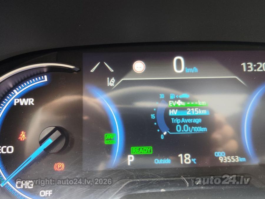 Белый Тойота РАВ 4 2022 в Таллин, объемом двигателя 2.49 л и пробегом 94 тыс. км за 41995 €, фото 14 на AUTOMOTO.COM.LV