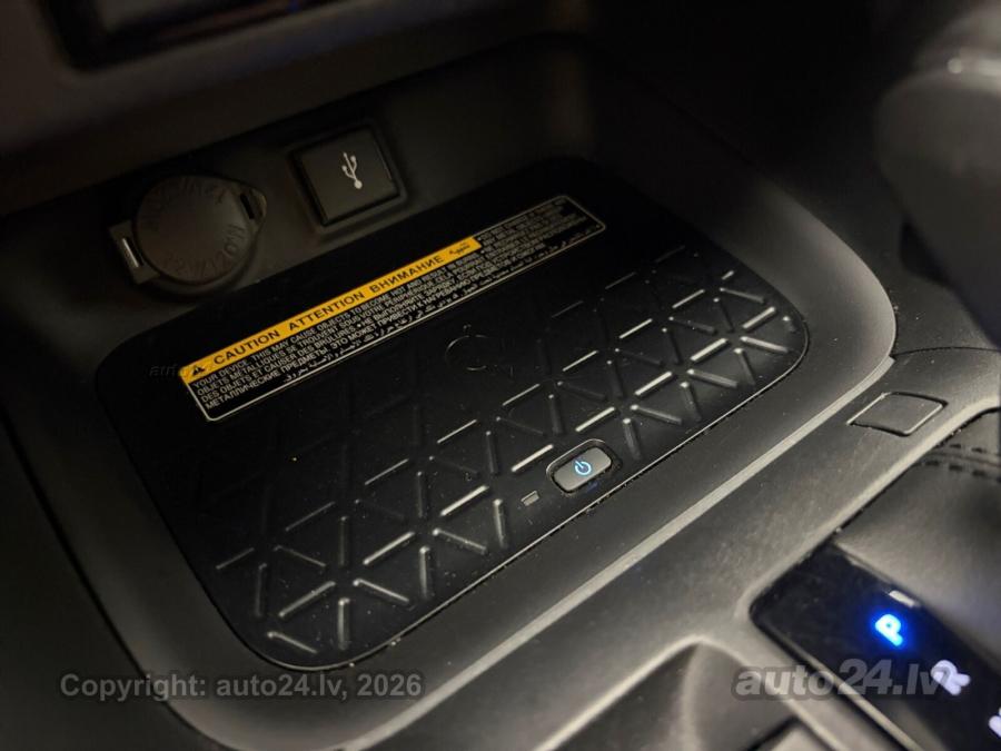 Белый Тойота РАВ 4 2022 в Таллин, объемом двигателя 2.50 л и пробегом 101 тыс. км за 29900 €, фото 14 на AUTOMOTO.COM.LV