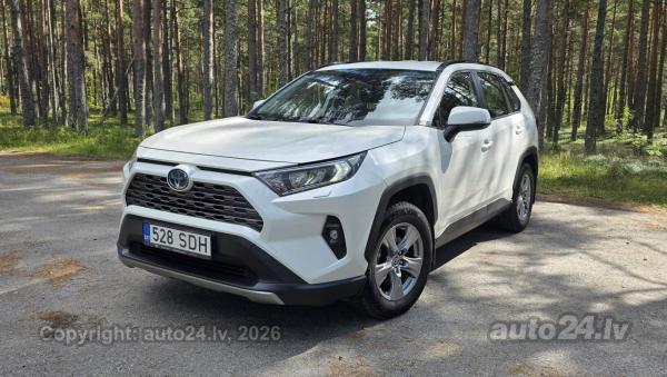 Balts Toyota RAV4 2022 Tallina, ar dzinēja tilpumu 2.50 L un nobraukumu 162 tūkst. km par 23600 €, foto 6 vietnē AUTOMOTO.COM.LV