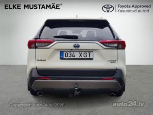 Balts Toyota RAV4 2022 Tallina, ar dzinēja tilpumu 2.49 L un nobraukumu 117 tūkst. km par 31995 €, foto 5 vietnē AUTOMOTO.COM.LV