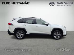 Balts Toyota RAV4 2022 Tallina, ar dzinēja tilpumu 2.49 L un nobraukumu 117 tūkst. km par 31995 €, foto 17 vietnē AUTOMOTO.COM.LV