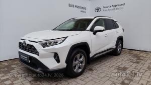Белый Тойота РАВ 4 2023 в Таллин, объемом двигателя 1.99 л и пробегом 57 тыс. км за 29995 €, фото  на AUTOMOTO.COM.LV