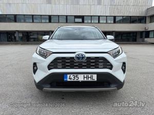 Белый Тойота РАВ 4 2023 в Таллин, объемом двигателя 2.50 л и пробегом 45 тыс. км за 29990 €, фото 7 на AUTOMOTO.COM.LV