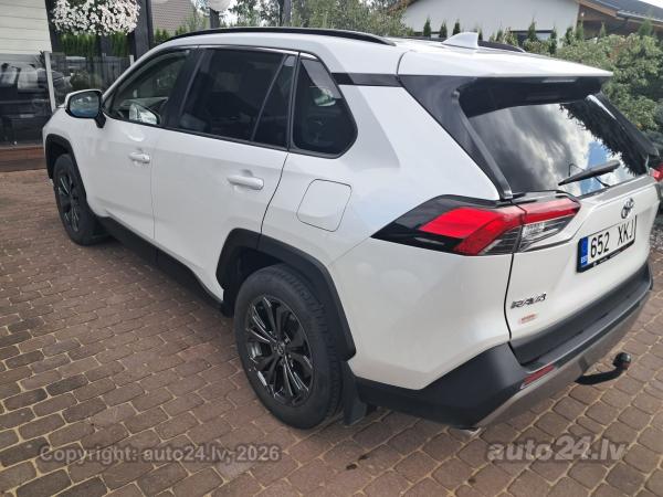 Toyota RAV4 2023 Tartu vietnÄ Balts Toyota RAV4 2023 Tartu, ar dzinÄja tilpumu 2.00 L un nobraukumu 52 tÅ«kst. km par 34999 ā¬, foto 6 vietnÄ AUTOMOTO.COM.LV