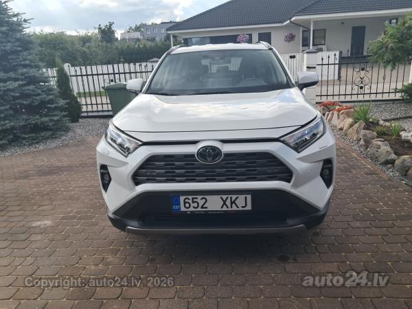 Toyota RAV4 2023 Tartu vietnÄ Balts Toyota RAV4 2023 Tartu, ar dzinÄja tilpumu 2.00 L un nobraukumu 52 tÅ«kst. km par 34999 ā¬, foto 7 vietnÄ AUTOMOTO.COM.LV