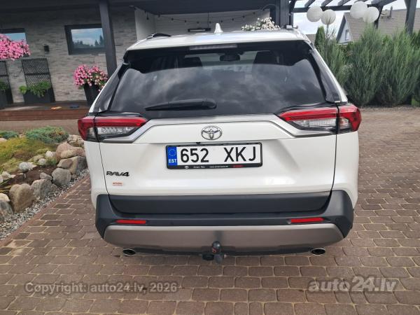 Toyota RAV4 2023 Tartu vietnÄ Balts Toyota RAV4 2023 Tartu, ar dzinÄja tilpumu 2.00 L un nobraukumu 52 tÅ«kst. km par 34999 ā¬, foto 8 vietnÄ AUTOMOTO.COM.LV