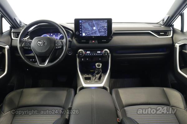 Balts Toyota RAV4 2024 Tallina, ar dzinēja tilpumu 2.49 L un nobraukumu 28 tūkst. km par 41900 €, foto 8 vietnē AUTOMOTO.COM.LV