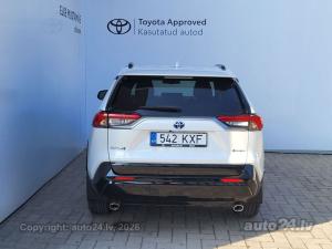 Balts Toyota RAV4 2025 Tallina, ar dzinēja tilpumu 2.49 L un nobraukumu 8 tūkst. km par 47495 €, foto 4 vietnē AUTOMOTO.COM.LV