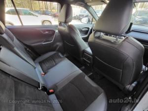 Balts Toyota RAV4 2025 Tallina, ar dzinēja tilpumu 2.49 L un nobraukumu 8 tūkst. km par 47495 €, foto 7 vietnē AUTOMOTO.COM.LV