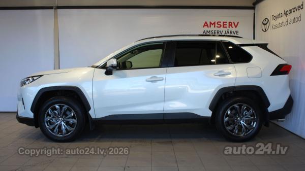 Balts Toyota RAV4 2025 Tallina, ar dzinēja tilpumu 2.50 L un nobraukumu 5 tūkst. km par 40990 €, foto 3 vietnē AUTOMOTO.COM.LV