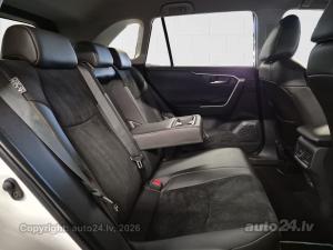 Белый Тойота РАВ 4 2025 в Таллин, объемом двигателя 2.50 л и пробегом 11 тыс. км за 40990 €, фото 8 на AUTOMOTO.COM.LV