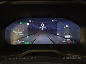 Белый Тойота РАВ 4 2025 в Таллин, объемом двигателя 2.50 л и пробегом 11 тыс. км за 40990 €, фото 14 на AUTOMOTO.COM.LV