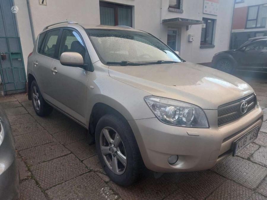 Dzeltens Toyota RAV4 2007 Klaipėda, ar dzinēja tilpumu 2.00 L un nobraukumu 230 tūkst. km par 3900 €, foto 2 vietnē AUTOMOTO.COM.LV