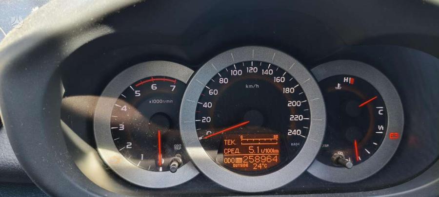 Dzeltens Toyota RAV4 2007 Šilutė, ar dzinēja tilpumu 2.23 L un nobraukumu 259 tūkst. km par 4100 €, foto 12 vietnē AUTOMOTO.COM.LV
