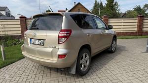 Dzeltens Toyota RAV4 2011 Marijampole, ar dzinēja tilpumu 2.23 L un nobraukumu 222 tūkst. km par 7900 €, foto 4 vietnē AUTOMOTO.COM.LV