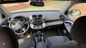 Dzeltens Toyota RAV4 2011 Marijampole, ar dzinēja tilpumu 2.23 L un nobraukumu 222 tūkst. km par 7900 €, foto 6 vietnē AUTOMOTO.COM.LV