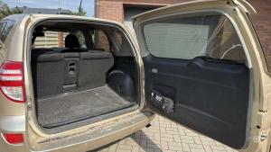 Dzeltens Toyota RAV4 2011 Marijampole, ar dzinēja tilpumu 2.23 L un nobraukumu 222 tūkst. km par 7900 €, foto 9 vietnē AUTOMOTO.COM.LV