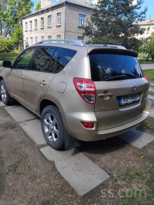 Желтый Тойота РАВ 4 2012 в Рига, объемом двигателя 2.00 л и пробегом 240 тыс. км за 9990 €, фото 6 на AUTOMOTO.COM.LV